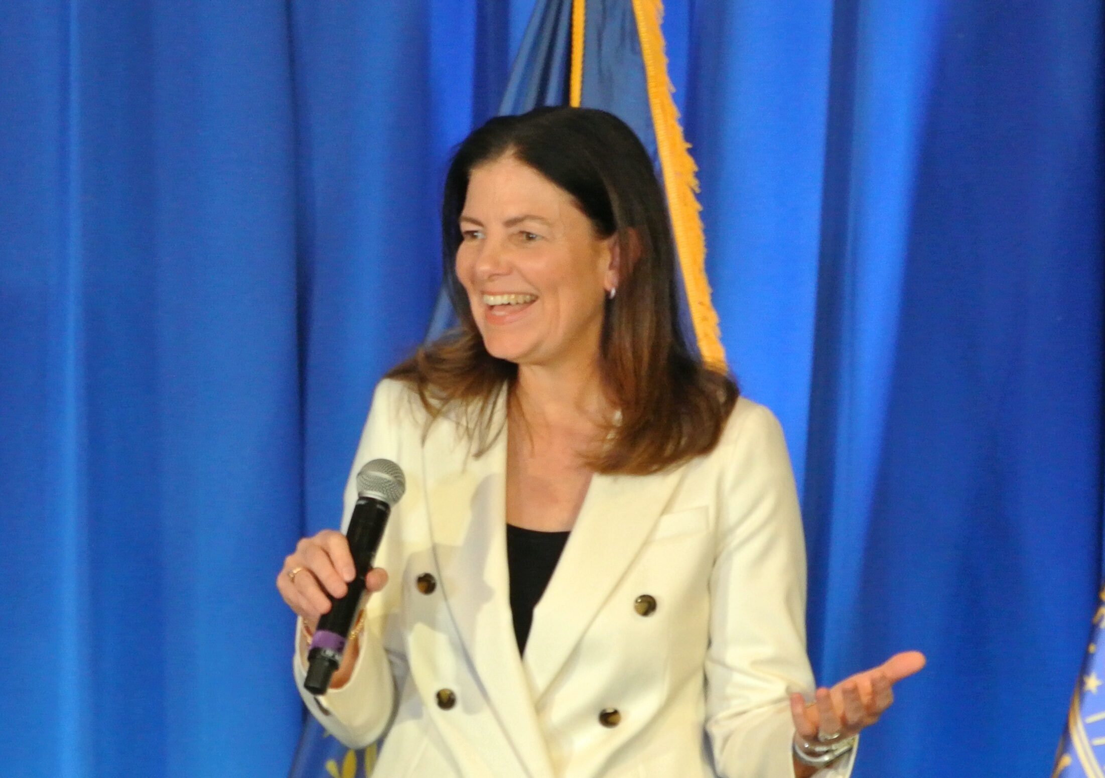 FINAL NHJournal Reader Survey: Ayotte's a Lock, Trump Has a Shot in NH ...