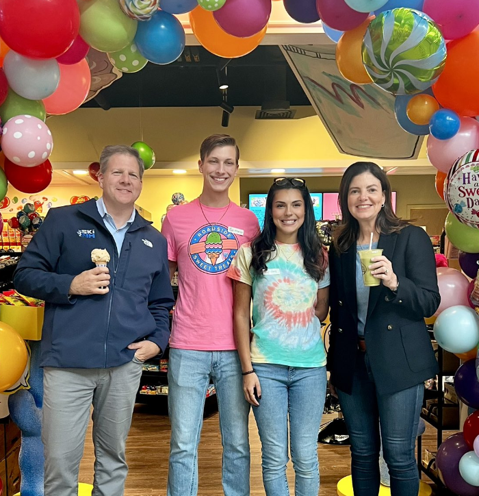 Sununu Stumps for Ayotte As New Poll Gives Her One Point Lead Over ...