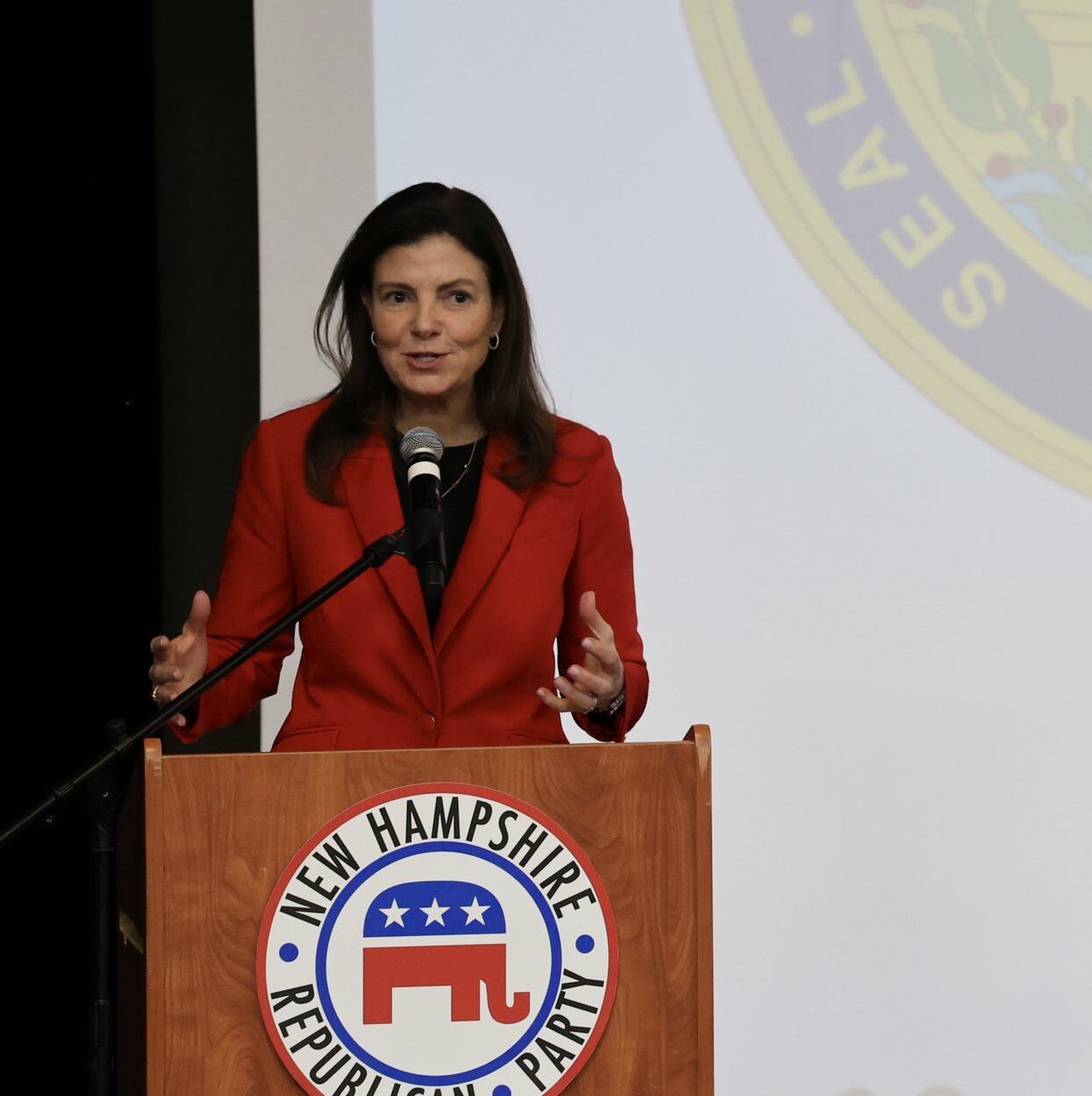 At State NHGOP Meeting, Ayotte Asks Legislators to Send Her Sanctuary Ban, Parents' Rights Bill ...