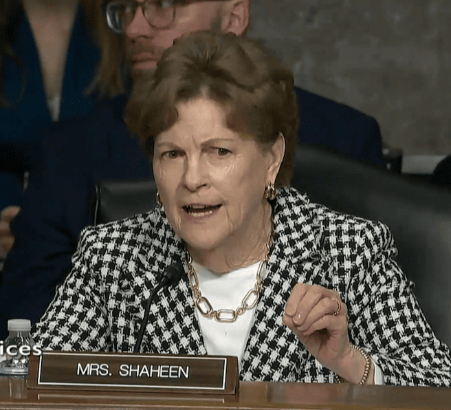 Why Didn't Shaheen Stand And Honor Child Cancer Survivor During Trump ...